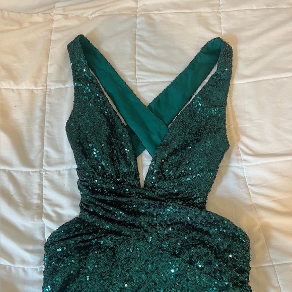 Fashion Nova | Dresses | Emerald Green Sequin Prom Dress | Poshmark